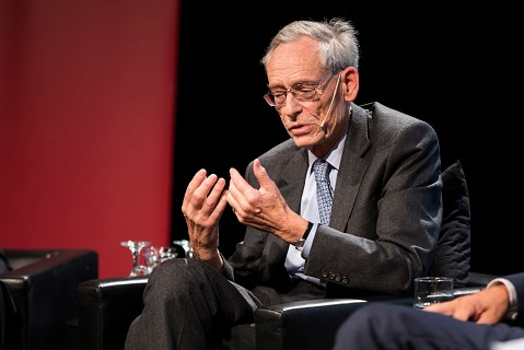 John H. Elliott deja en la Caja de las Letras un reloj suizo que compró ...